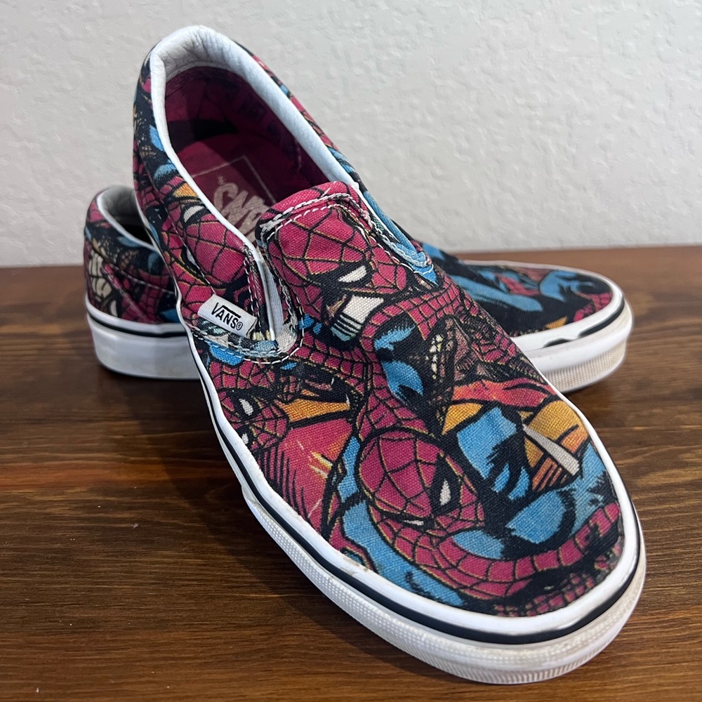 Rare Vans Classic Slip On Marvel Spider-Man Sz 5.5 Sn… - Gem